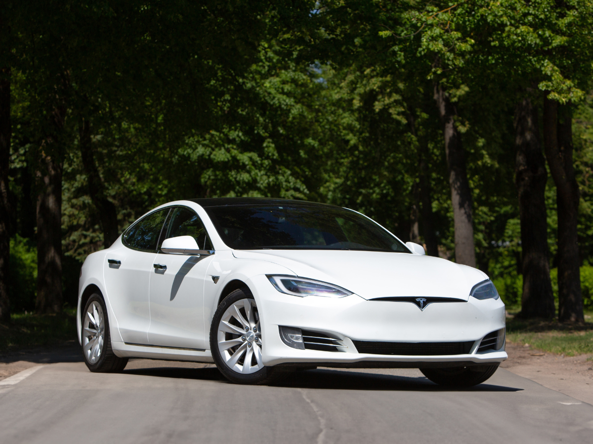 Tesla Model S Battery Replacement Cost and Repairs | CarBrain